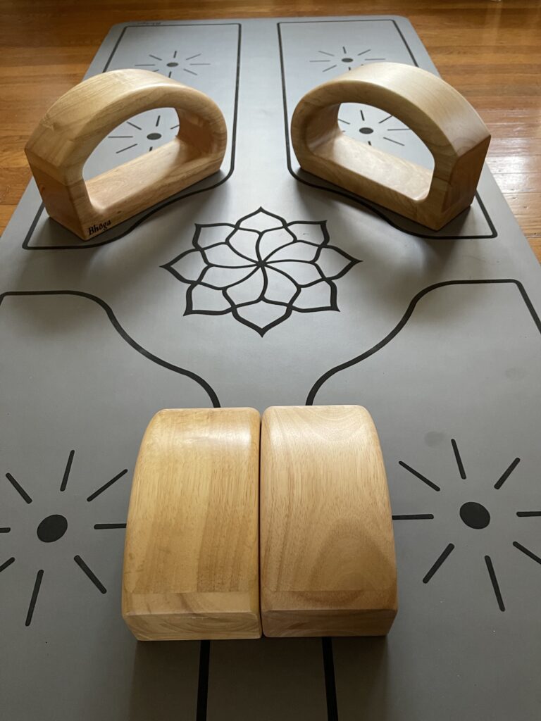 Bhoga Basics Bundle ~ Lotus mat + Bhoga blocks – Bhoga